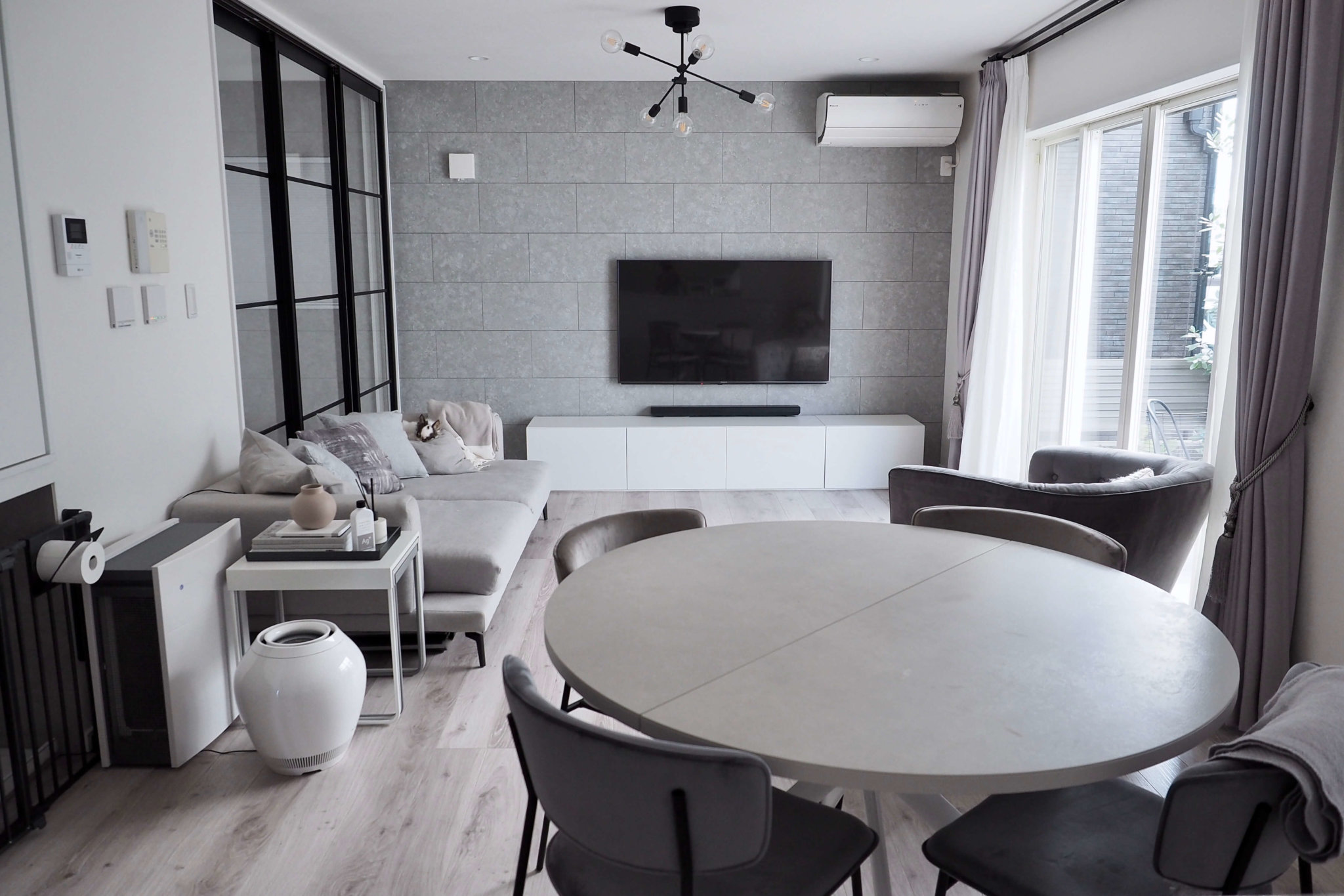 《Web内覧会》LDK18畳のリビングはリフォーム後こんなに素敵になりました！ | 後悔しないおしゃれな一戸建てを建てるためのブログ☆